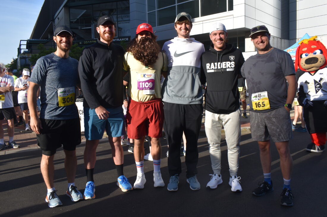 Fantasy Football Loss Earns Forrest Gump Costume | News, Sports, Jobs ...